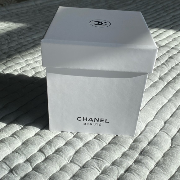 CHANEL | Accents | Chanel Gift Box White I Black Classic Empty | Poshmark